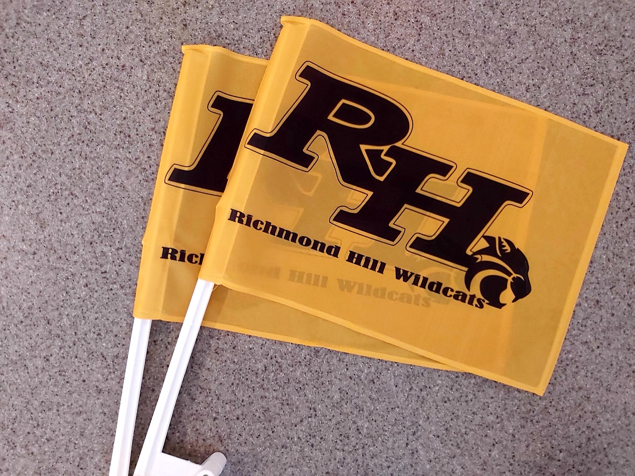 School Spirit Car Flag – Exclusive Engravings, LLC